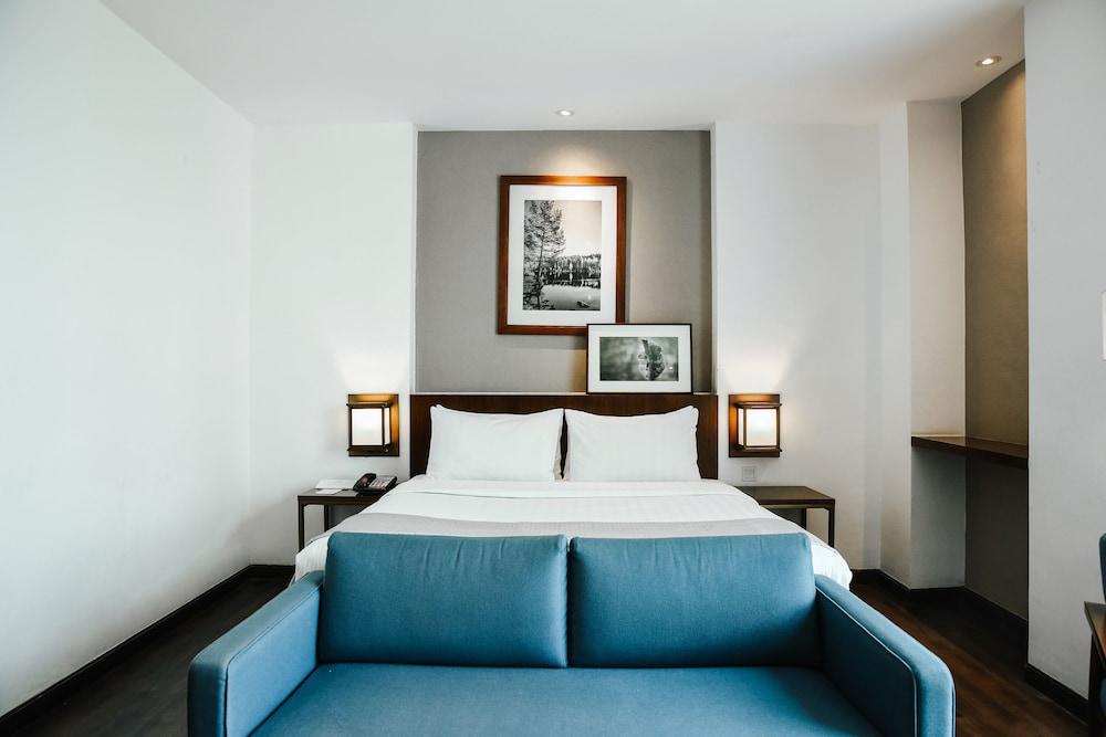 VERANDA HOTEL PAKUBUWONO JAKARTA